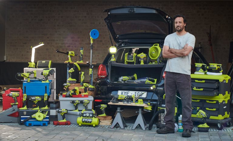 Gamme d'outils pour voiture : outils pour la mécanique auto