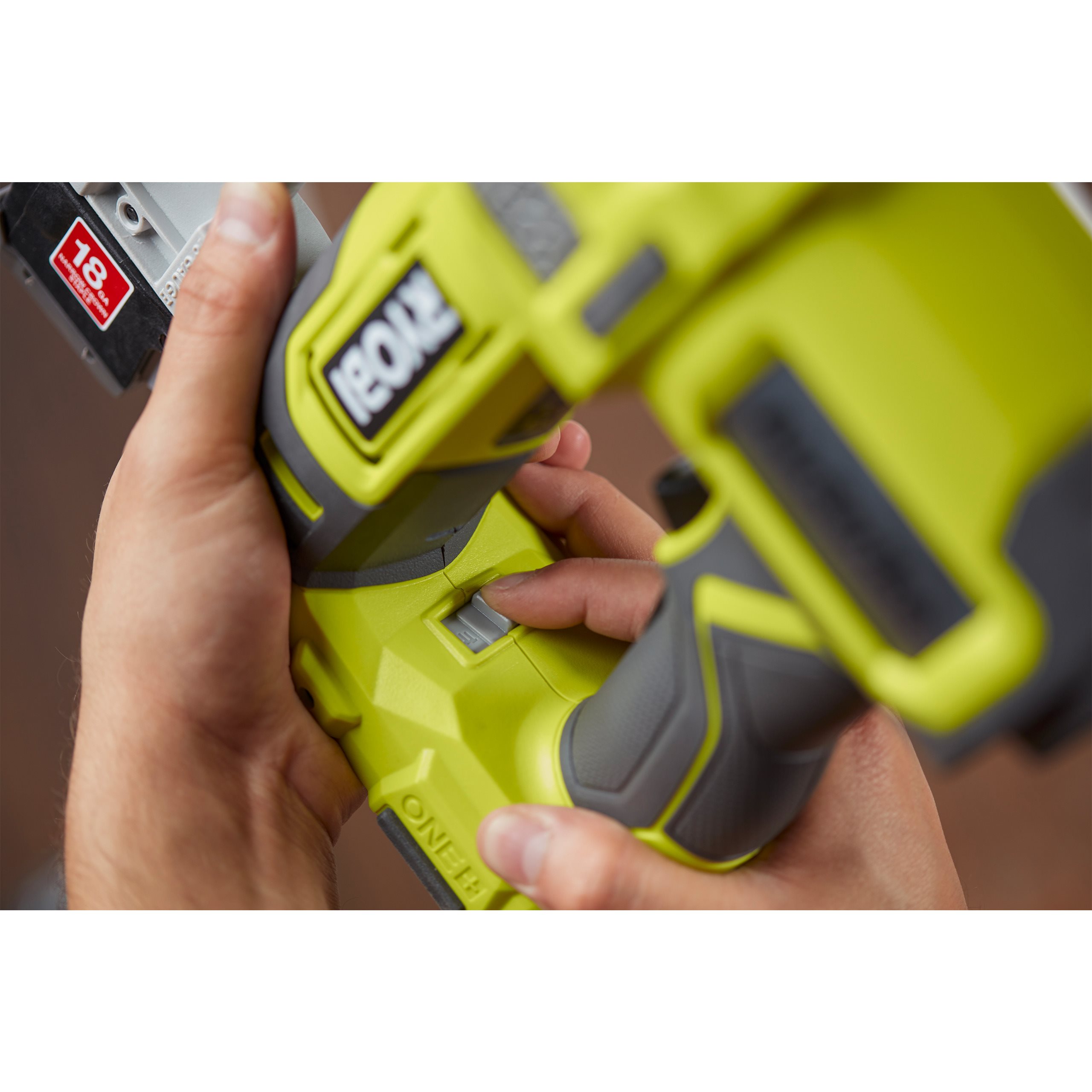 R18GN18 | Accu 18G Tacker (1x2.0Ah accu) kopen | RYOBI