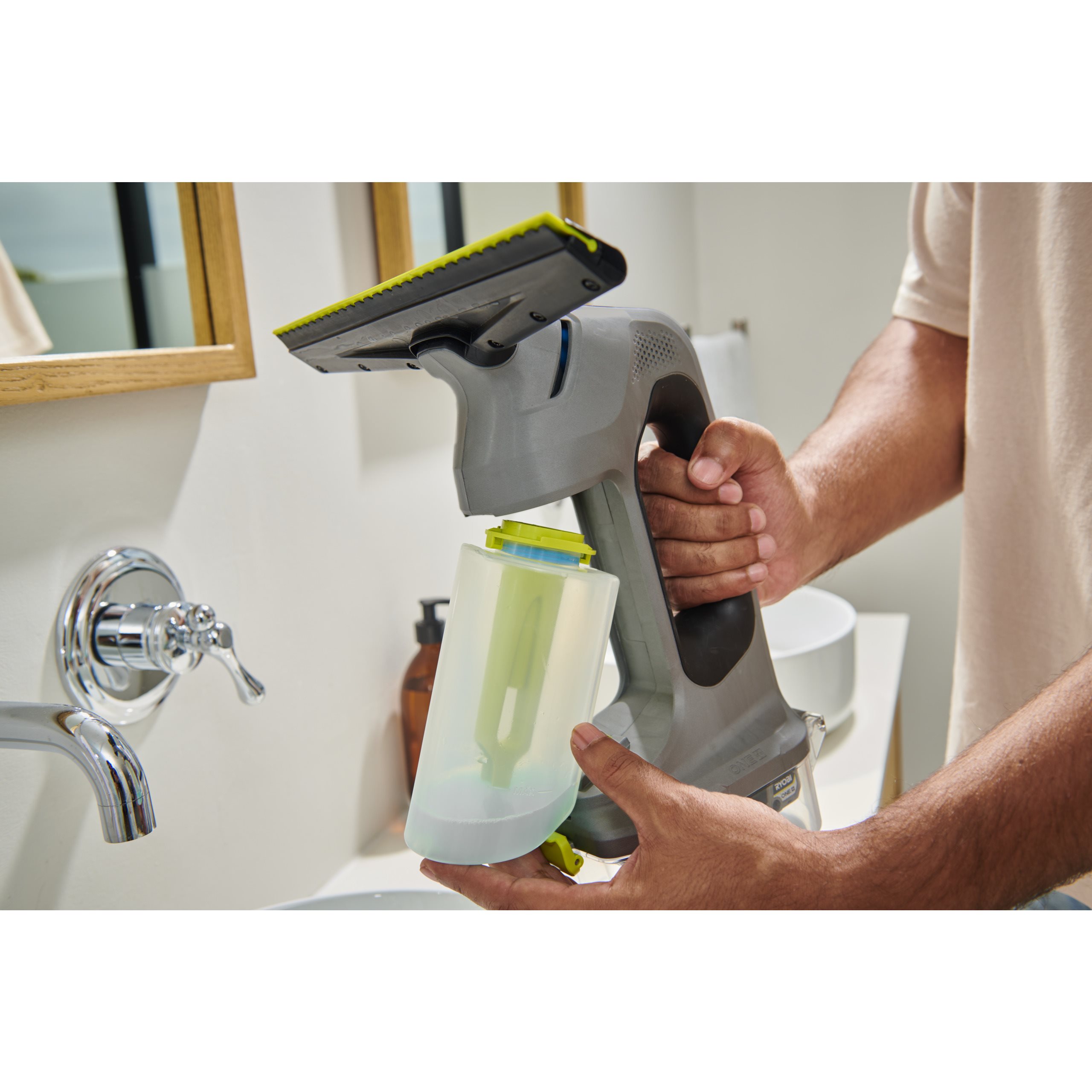 Cordless Window Vacuum | RYOBI | RWV18-0
