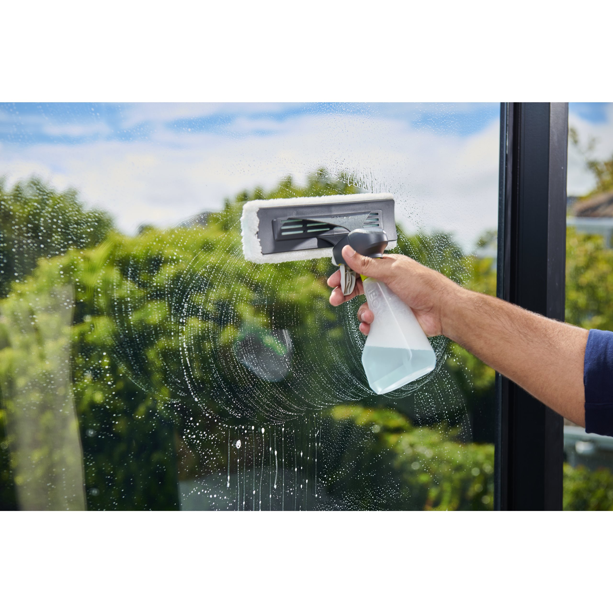 Cordless Window Vacuum | RYOBI | RWV18-0